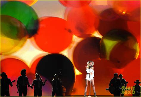 Full Sized Photo Of Miley Cyrus Billboard Music Awards Performance 12