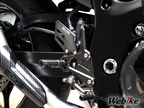 Yoshimura의 풀 엑츄에이터 2개가 장착되어 있는 하야부사 데모카 신작 바 엔드 등도 주목 Webike Magazine