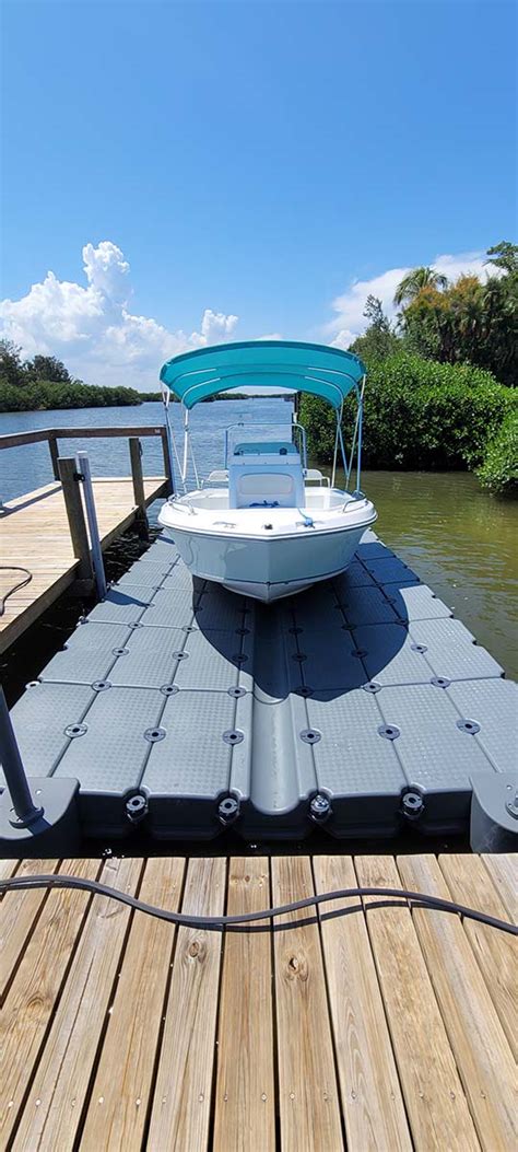 Boats From 17 22 Feet Floating Boat Docks Gulf Stream Docks