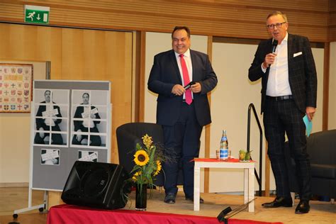 Goodbye Chg Schulleiter Stefan Uhlmann Wechselt Nach Düsseldorf