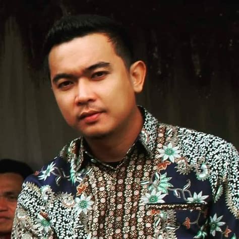 Nawa Bongkar Nawabongkar • Threads Say More