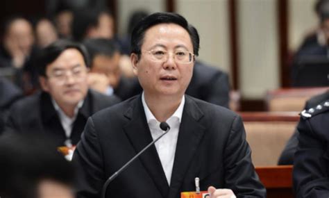 辽宁省国资委原主任王世伟被查6年前提前退休曾被诫勉谈话 腾讯新闻