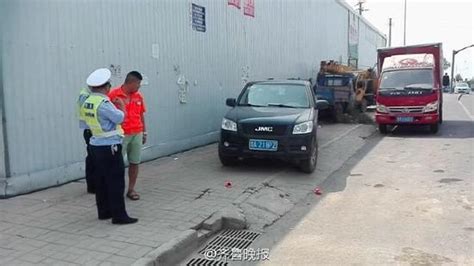 父亲倒车轧死两岁亲生女儿倒车事故新浪新闻