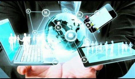 HOE BEÏNVLOEDT TECHNOLOGIE DE SAMENLEVING TECHNOLOGIE 2025
