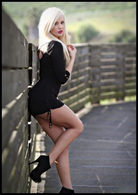 60 Sexy Women Wearing High Heels Kabar Baru