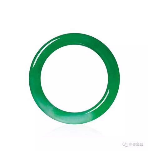 6500萬翡翠珠鏈現身保利春拍，2017年好戲再度上演~ 每日頭條