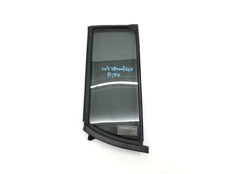 B109387 スズキ Mrワゴン Eco Xセレクション Mf33s ドア ガラス 小窓 ウィンドウ リア リヤ 右 Rrh M261