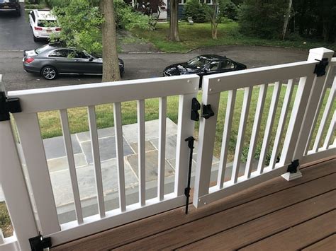 Safety A Complete Look Weve Got The Deck Gate For You Deck Expressions