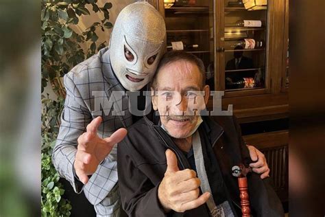 El Debut Del Hijo Del Santo Ante Dos Fierotas En 1982