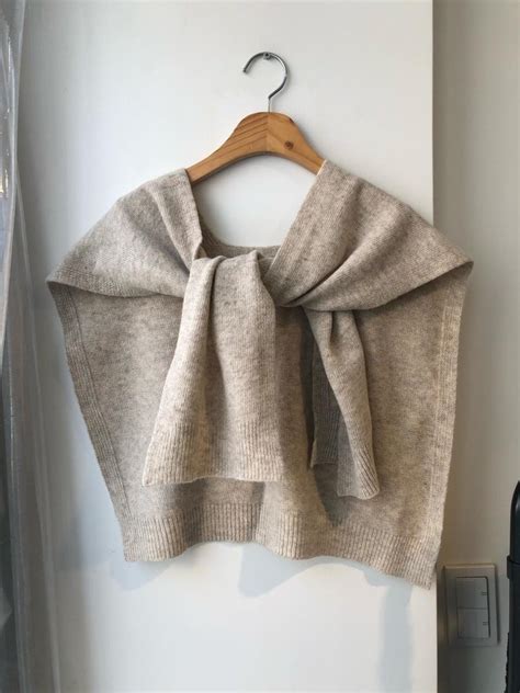 새상품 울 100 니트 케이프 숄 가디건 헬로마켓