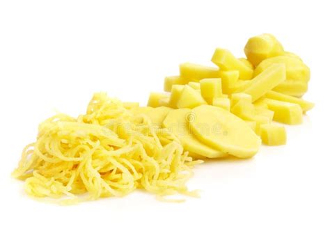 Patata Pelada En Cortes Diferentes Aislados En Patatas De Corte De