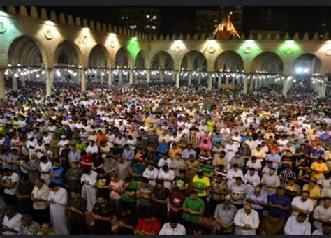 الأوقاف تكشف تفاصيل إقامة صلاة التراويح في مسجدي الحسين وعمرو بن