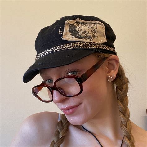 Gilly Glasses Shop The Deli
