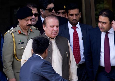 Pakistan Court Issues Arrest Warrants For Ex Pm Sharif