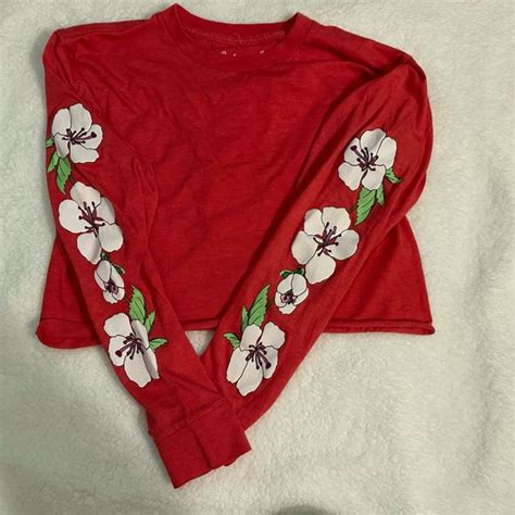 Ripple 1992 Tops Coral Long Sleeve Crop Top With White Hibiscus