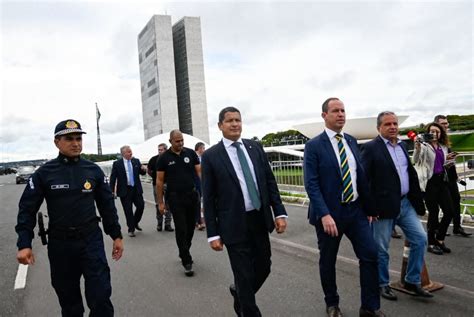 Cappelli Ironiza Torres Em Ato Por 8 1 “secretário Não Está Viajando” Metrópoles