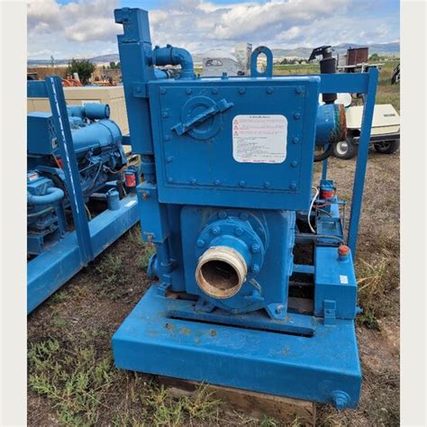 Holland 10in X 10in Self Priming Portable Pump