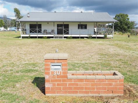 30 Faithful Street Bingara Nsw 2404 Property Details