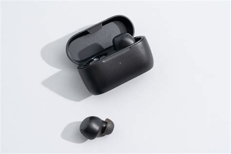 Best Earbuds 2025 For Iphone Ella R Jimenez