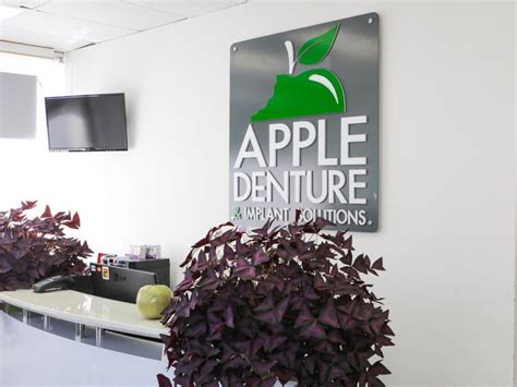 apple denture clinic front desk