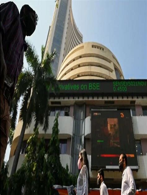 Stock Market बिकवाली के दबाव में शेयर बाजार जानें दलाल स्ट्रीट हर