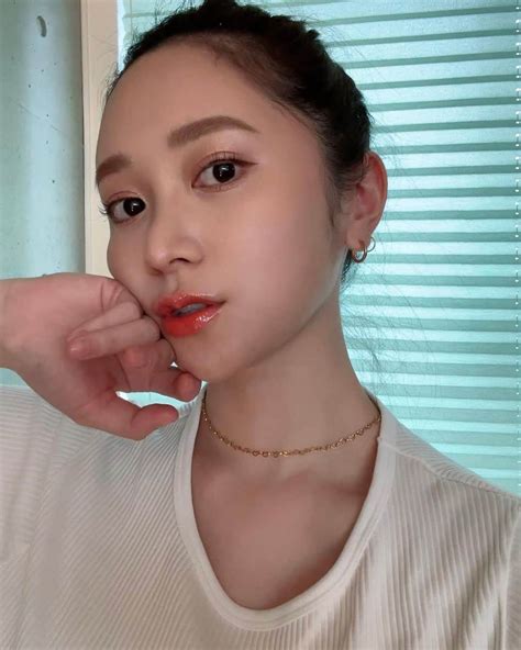 葉月ゆめさんのインスタグラム写真 葉月ゆめinstagram「最近よくつけているネックレス よーく見ると♡が連なっているのです 皆さま