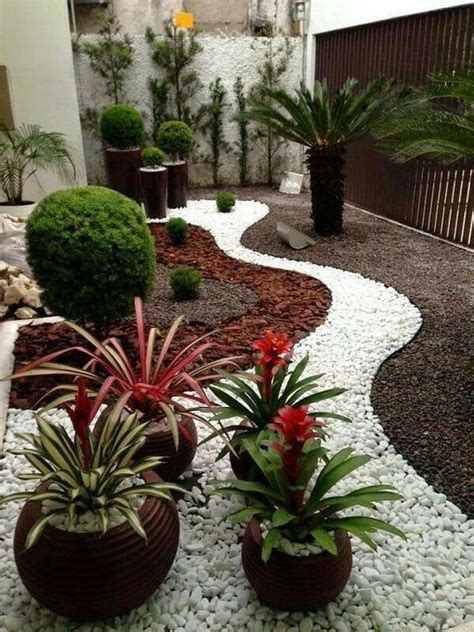 Low Maintenance Curb Appeal Front Yard Landscaping Ideas On A Budget