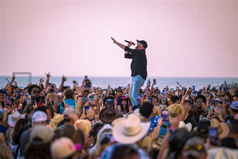 In Pictures Tidalwave Music Festival Rocks Out Atlantic City