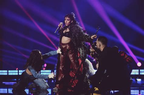 DANNA PAOLA ENCIENDE LOS LATIN AMERICAN MUSIC AWARDS CON UNA ICÓNICA PRESENTACIÓN DE SU ÉXITO