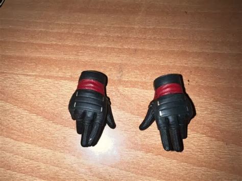 Hot Toys Deadpool 1 6 Scale Action Figure Mms347 Relaxed Hands £18 06