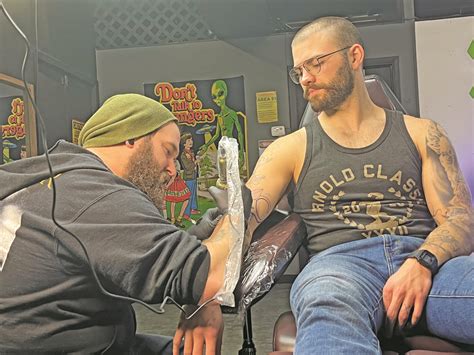 Focused On Safety Tattoo Artists Make Their Mark Western Wayne News