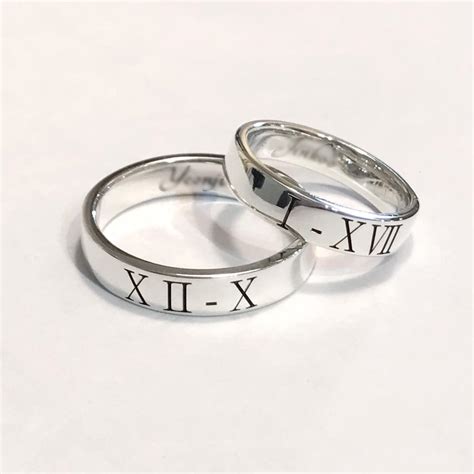 리얼컨텐츠 우리만의 특별한 각인 으로 커스터마이징 할 수 있는 리얼컨텐츠 의 커플링 로마숫자로