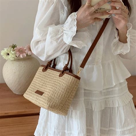 당출 크로스줄포함 로프트 라탄 도트백 크로스백 라피아 여름 휴가룩 휴양지 바캉스 에이블리