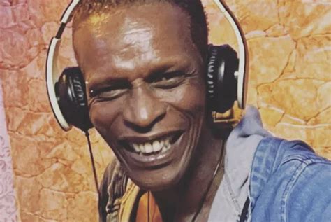 Ex Vocalista Dos Irmãos Verdades Acusado De Grave Incumprimento