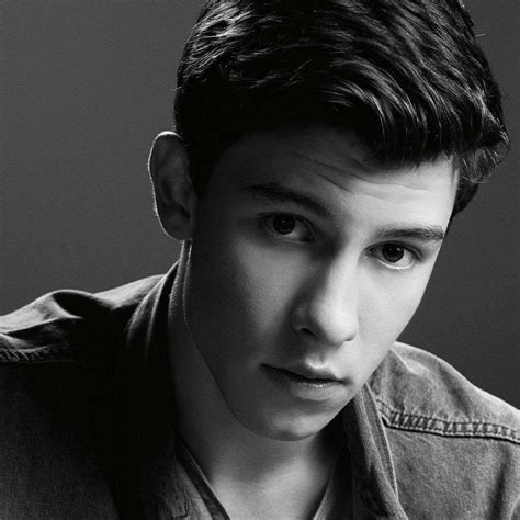 Shawn Mendes — Serious Face Tho😍