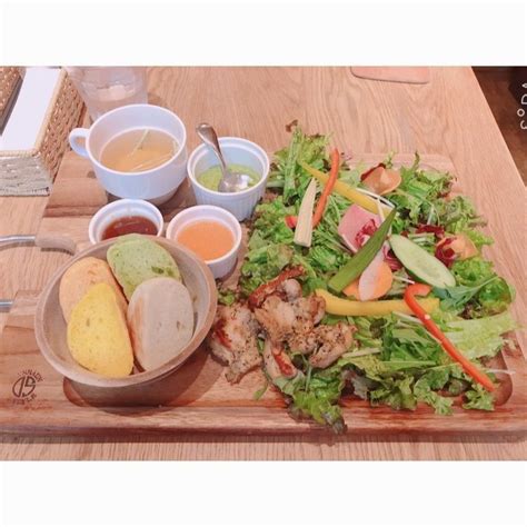 おやさいガーデンtierra 梅田 創作料理 【aumoアウモ】