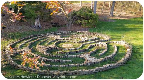 Discover Labyrinths