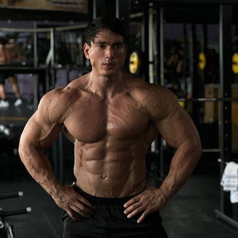 The Beauty Of Male Muscle Sunday With Daniel