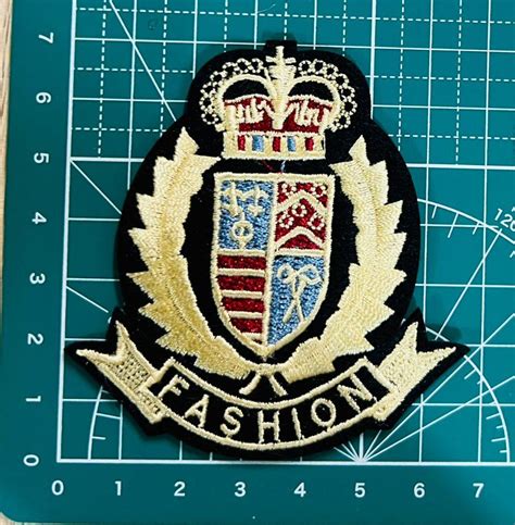 172 勲章 ワッペン アップリケ ミリタリー 刺繍 パッチ サバゲー メルカリ