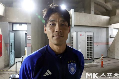 Acl과 프로축구 K리그 우리에겐 챔피언 Dna가 있다” 울산 ‘우승 청부사 김기희의 믿음 이근승의 믹스트존 Zum 뉴스