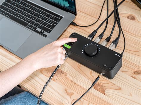 How To Mute Or Unmute An Output Audient Help Desk