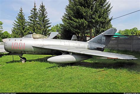 1001 Polish Air Force Mikoyan Gurevich Mig 17pf Photo By Walandpl Id