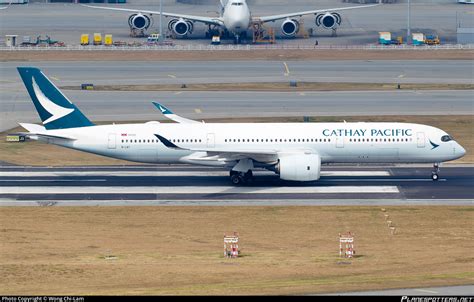 B LRT Cathay Pacific Airbus A Photo By Wong Chi Lam ID Planespotters Net