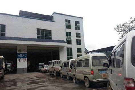 車管所上班的小姨子告訴我，汽車年檢貓膩多，千萬別再被坑啦