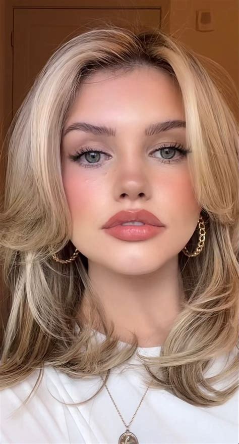 Medium Hair Cuts Medium Length Hair Styles Curly Hair Styles Blonde Hair With Bangs World