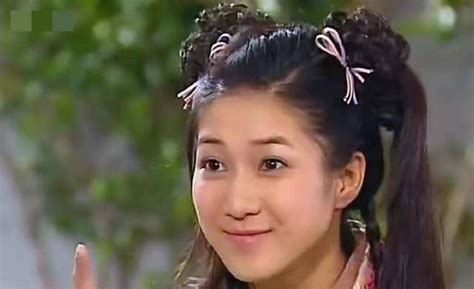 大长脸”也好看的12位女星，个个明艳大气，高级感十足造型美女脸型