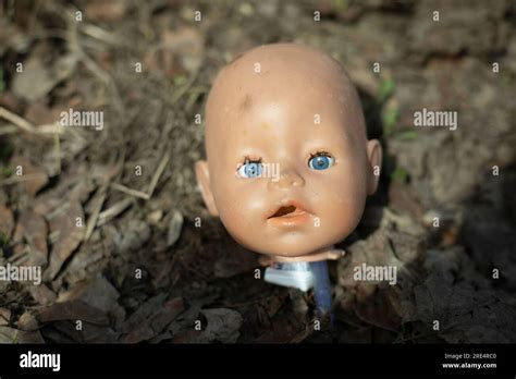 Classic Baby Doll Head Hi Res Stock Photography And Images Alamy