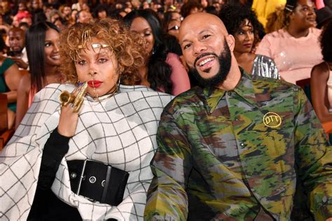 Erykah Badu To Sell Vagina Incense Made From Her Used Underwear