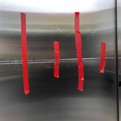 庭野 심하게 긁힌 화물용 엘리베이터의 스테인리스 스틸 도어 패널을 수리했습니다 엘리베이터스테인레스스틸흠집수리 Instagram