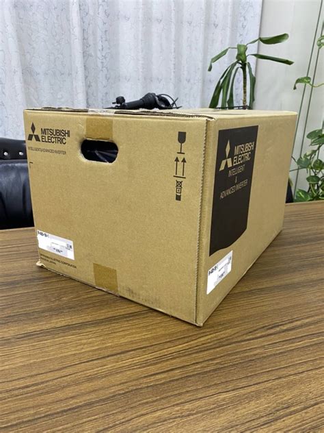 Yahooオークション 新品 未使用 未開封 三菱 Mitsubishi インバータ